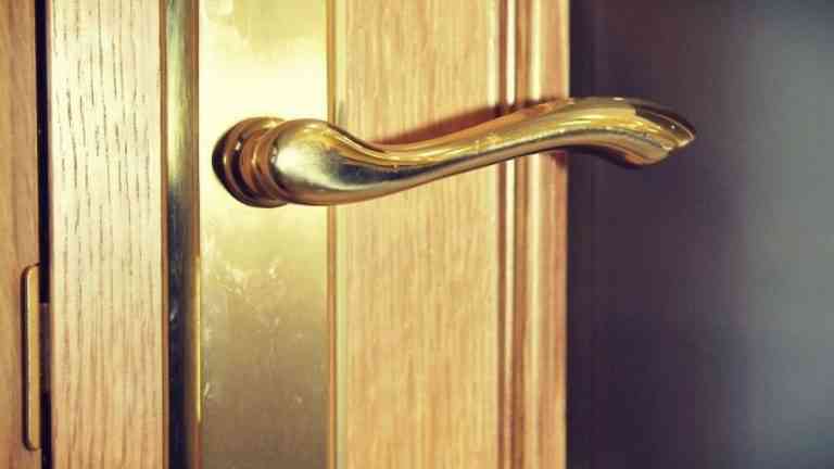 Partes de la puerta